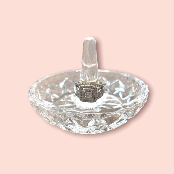 vintage ring holder - Gem vintage ring holder - Gem