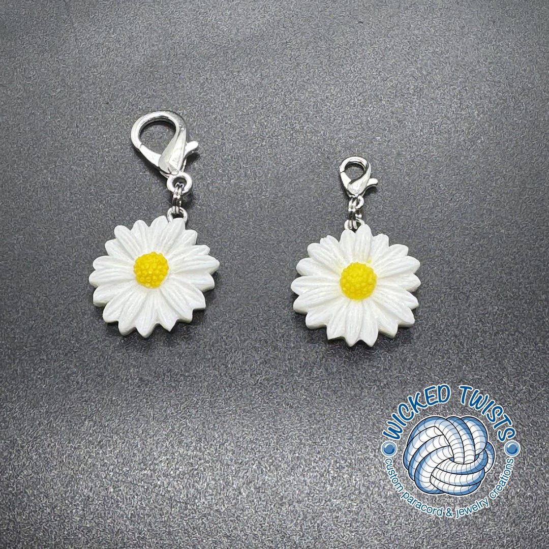 Daisy Zipper Pulls - Etsy