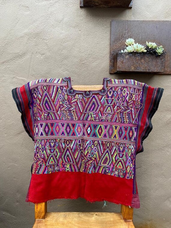 vintage red nebaj huipil - Gem