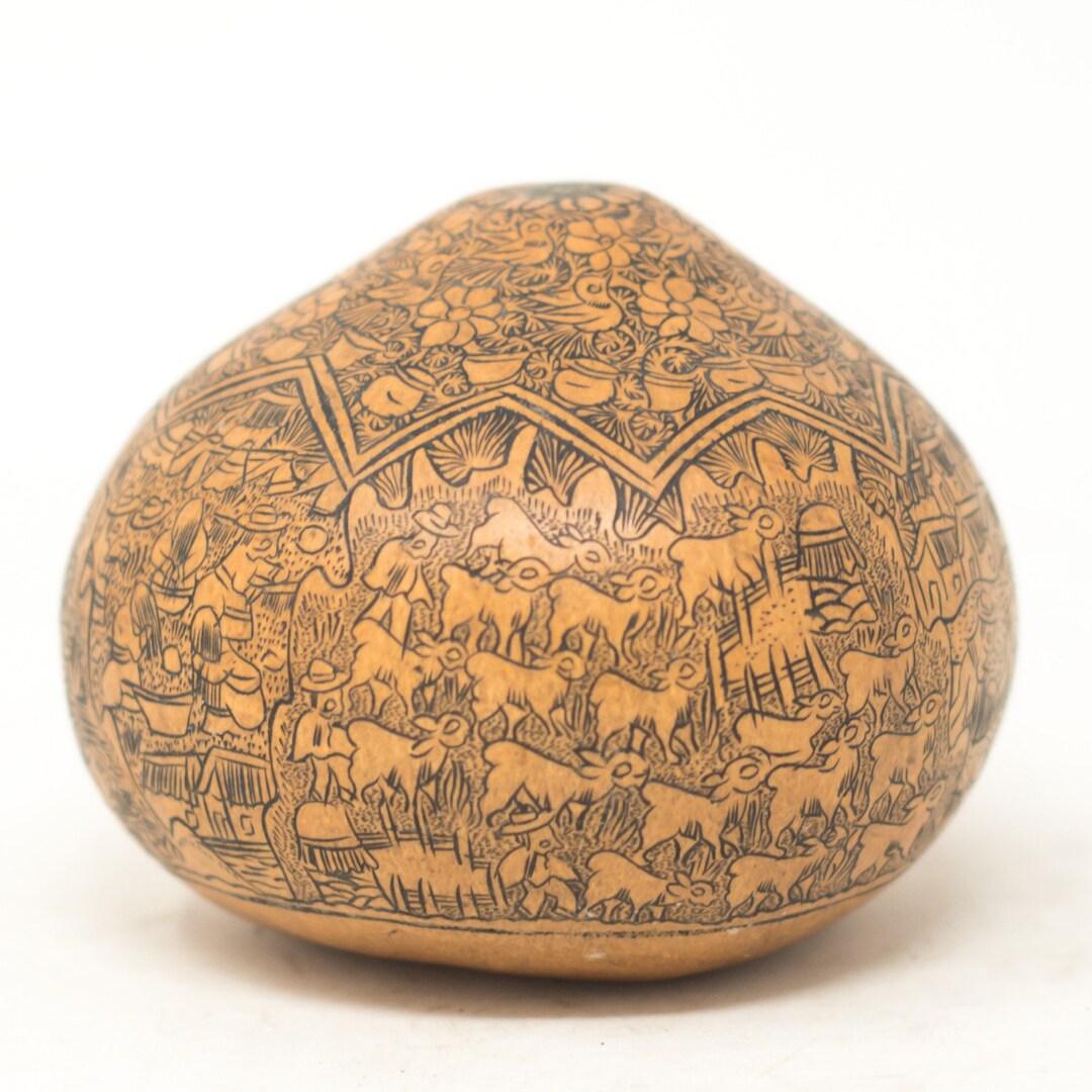 Peruvian Gourd Carved With Extreme Detail, A Story of Farming, Dancing ...