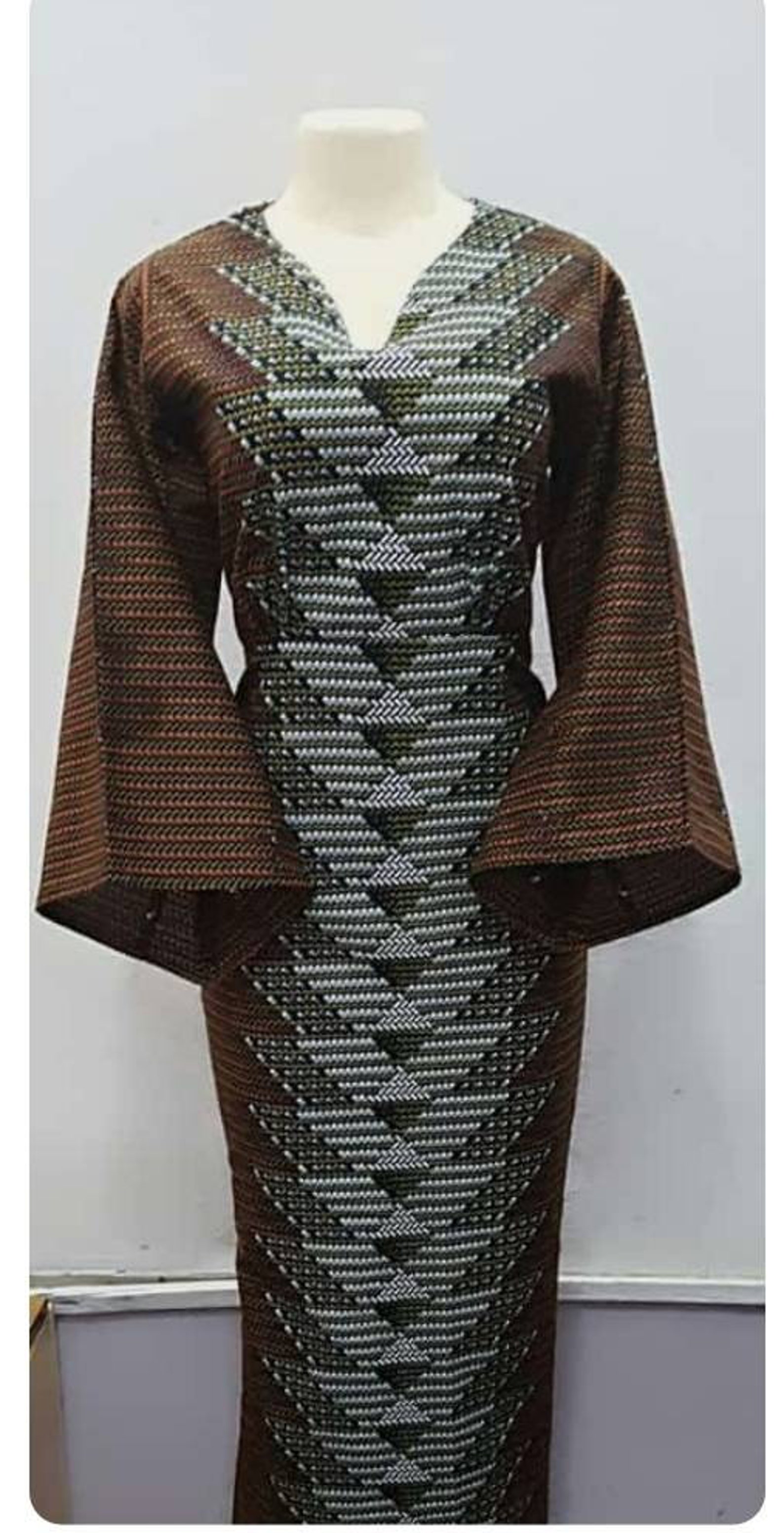 Akwaaba Bell Sleeve African Dress V neck Dashiki Dress | Etsy