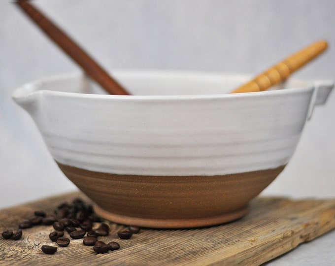 Large Pottery Mixing Bowl - Etsy