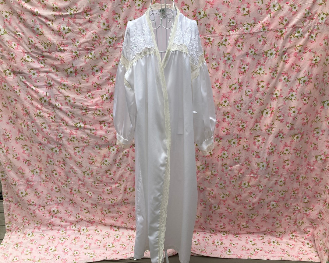 Vintage 70s Nightgown Robe Maxi White Long L XL 1970s Juli ILGWU Tag - Etsy