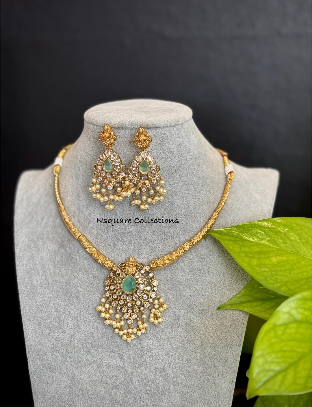 Lakshmi Pendant Necklace Set / Simple Diamond Necklace Set / Kanti ...