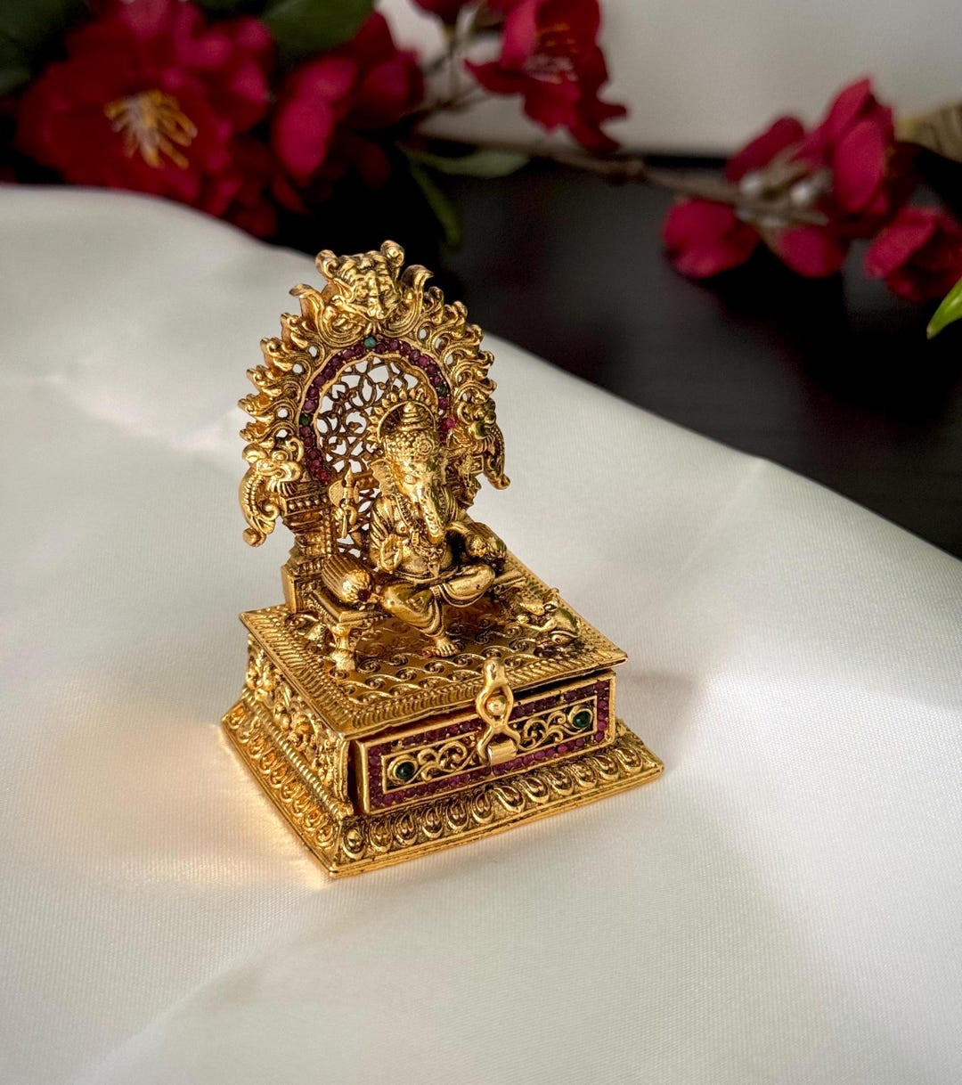 Ganesha Sindoor Box / Wedding Gift/ Pooja Accessories/ Lord Ganesha ...