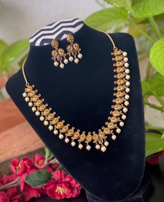 Simple neck jewellery designs store