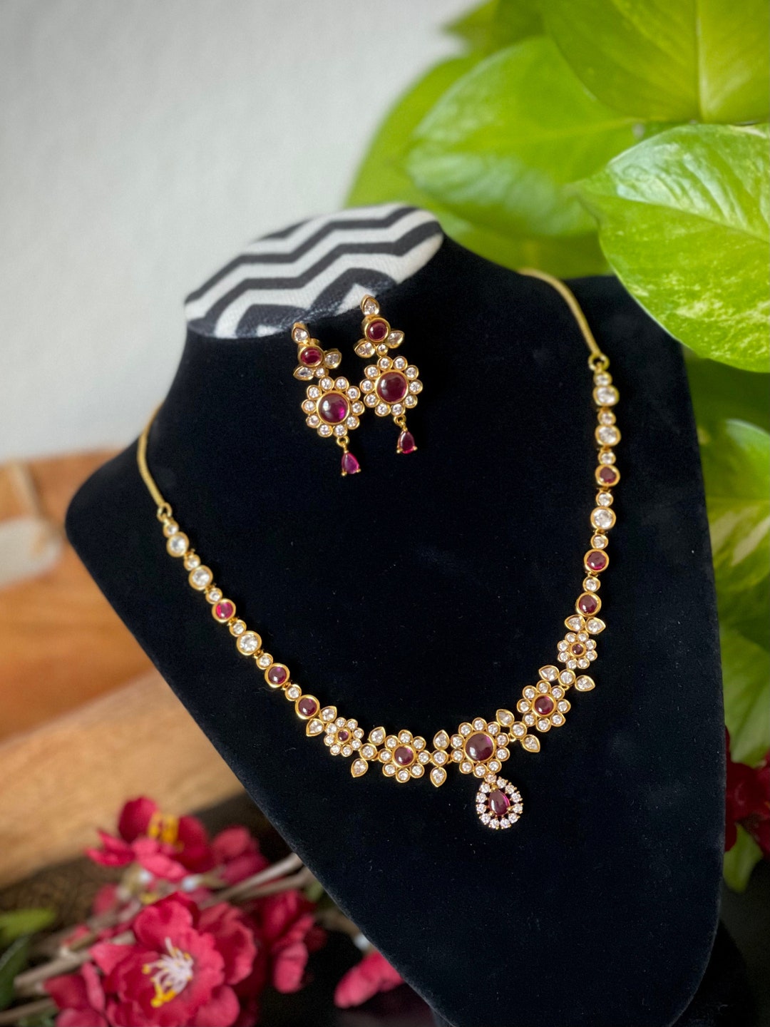 Simple Elegant Kemp Necklace Set / Mini Bridal Jewelry/ Temple Jewelry ...