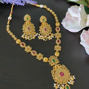 Antique Matte Gold Finished Designer Peacock Necklace Set With Kemp ...