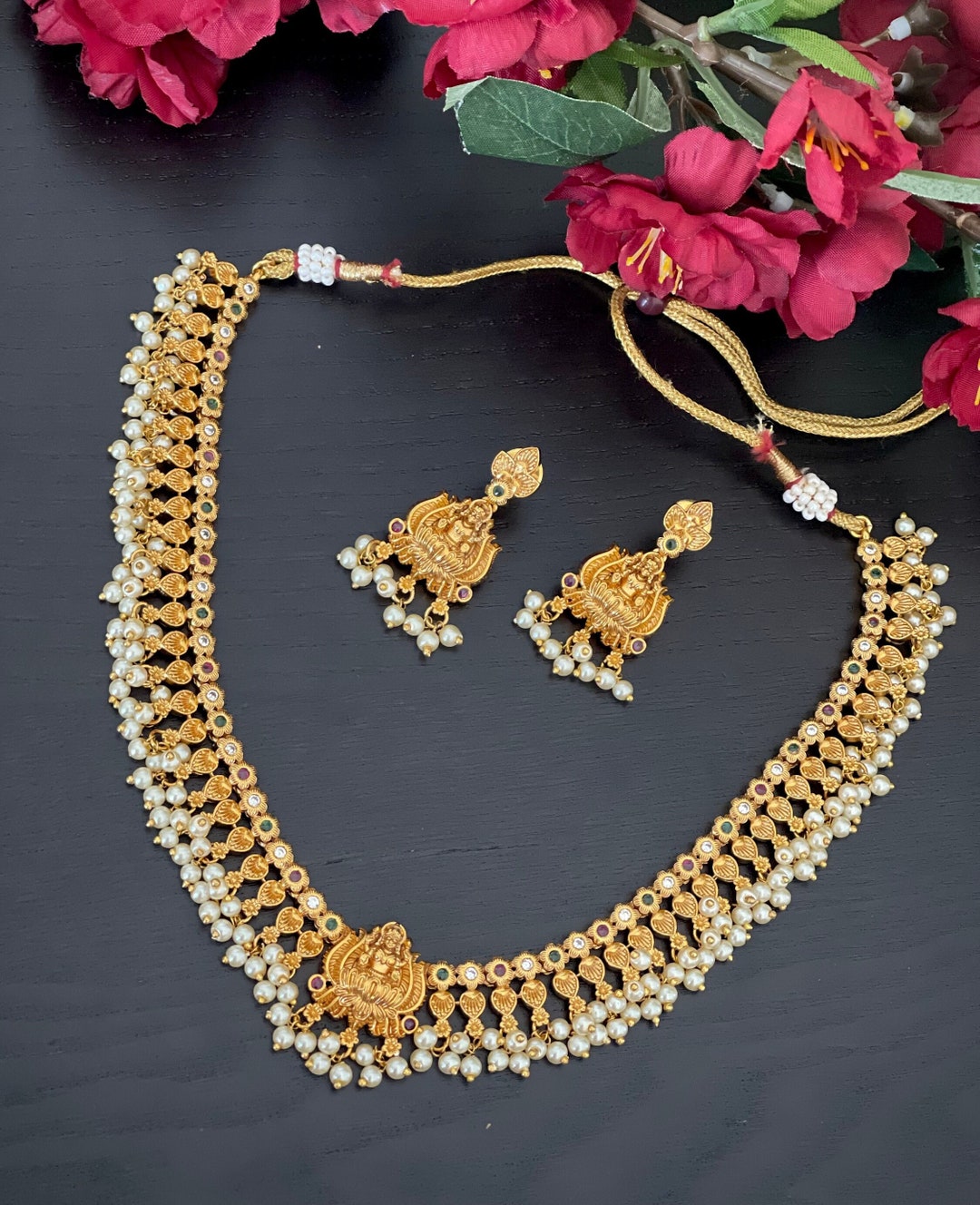 Simple Cute Goddess Lakshmi Kemp Pendant Necklace Set / Guttapusalu Necklace Set / Indian Bridal ...