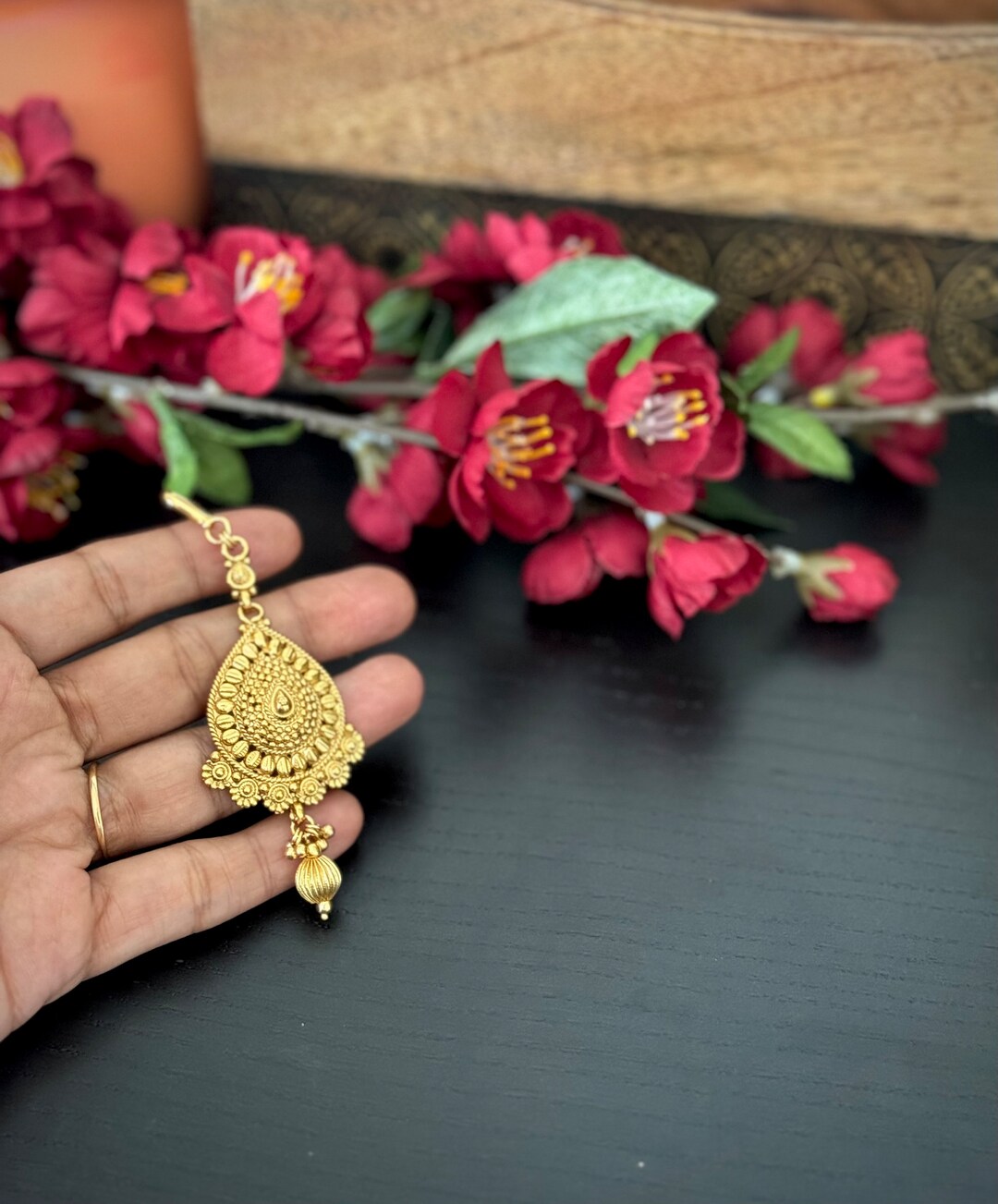 Simple Small Tikka / Maangtikka / Temple Jewelry/ Chutti/ South Indian ...