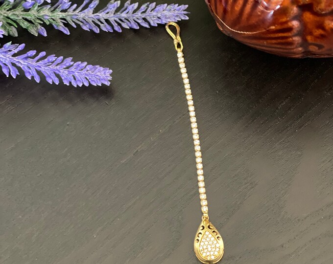 Simple Cute Small AD Gold Finished Tikka/ Maangtikka / Temple Jewelry ...