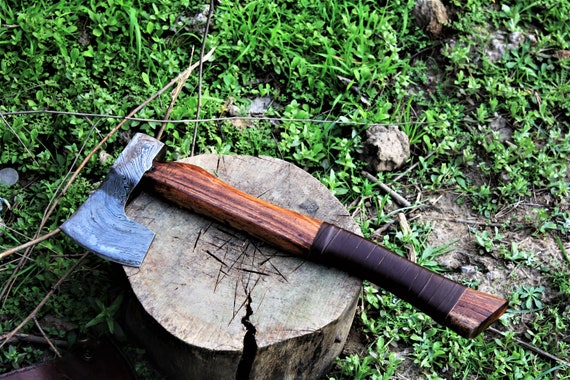 Canadian Wilderness Hatchet