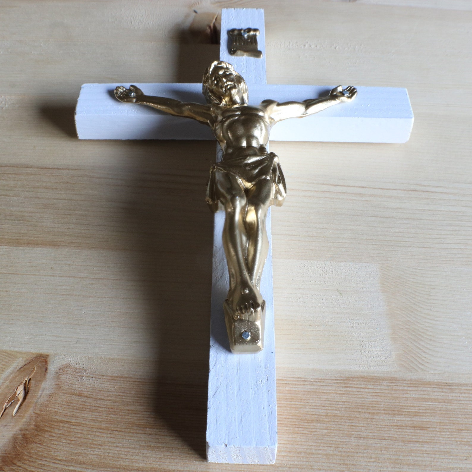8 Wall Crucifix Wood White Gold Decor Christ Cross - Etsy