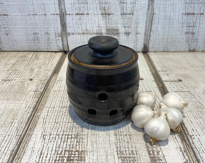 Glazed Handmade Stoneware Garlic Keeper, Lidded Pottery Jar, Ceramic ...