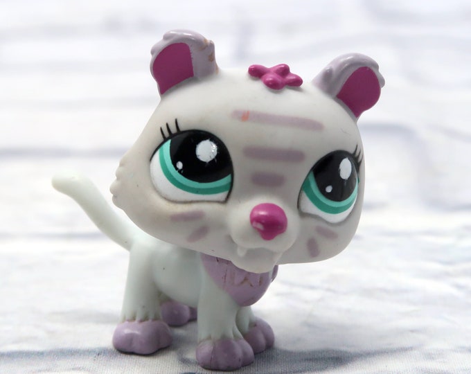 Littlest Pet Shop Authentic LPS Leopard Snow Tiger #2428 G4 - Etsy