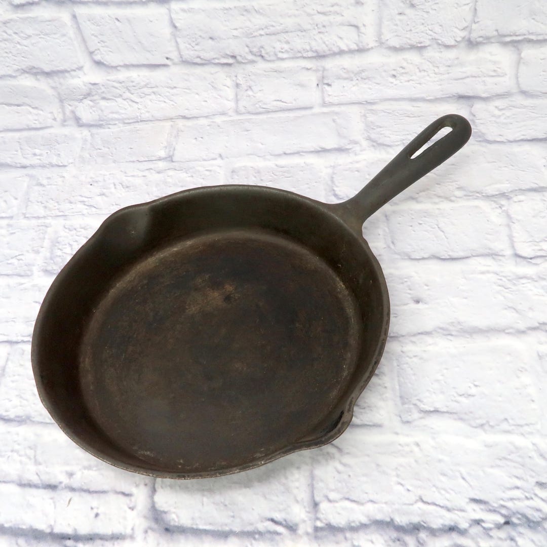 Vintage GSW No 8 Cast Iron Fry Pan Canada General Steel Wares - Etsy