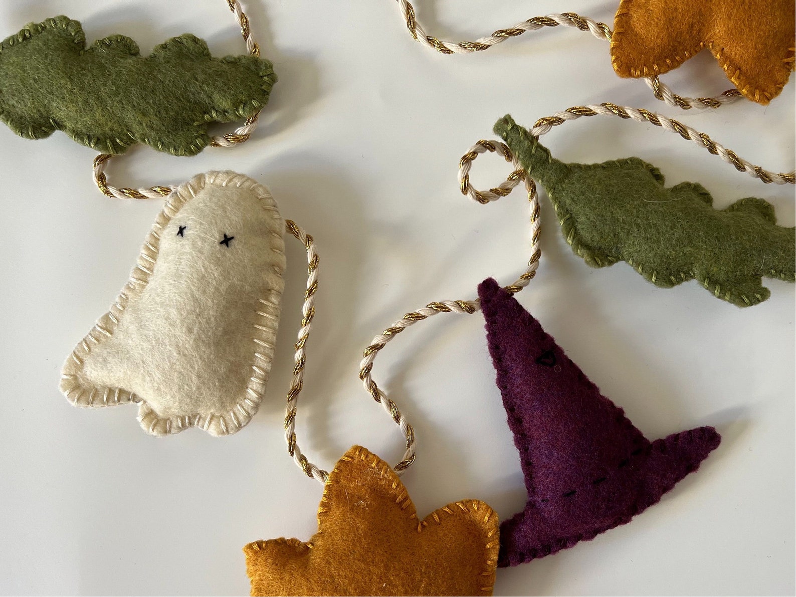 Spooky Garland Halloween Garland Fall Garland Ghost, Leaf, Witch Hat ...