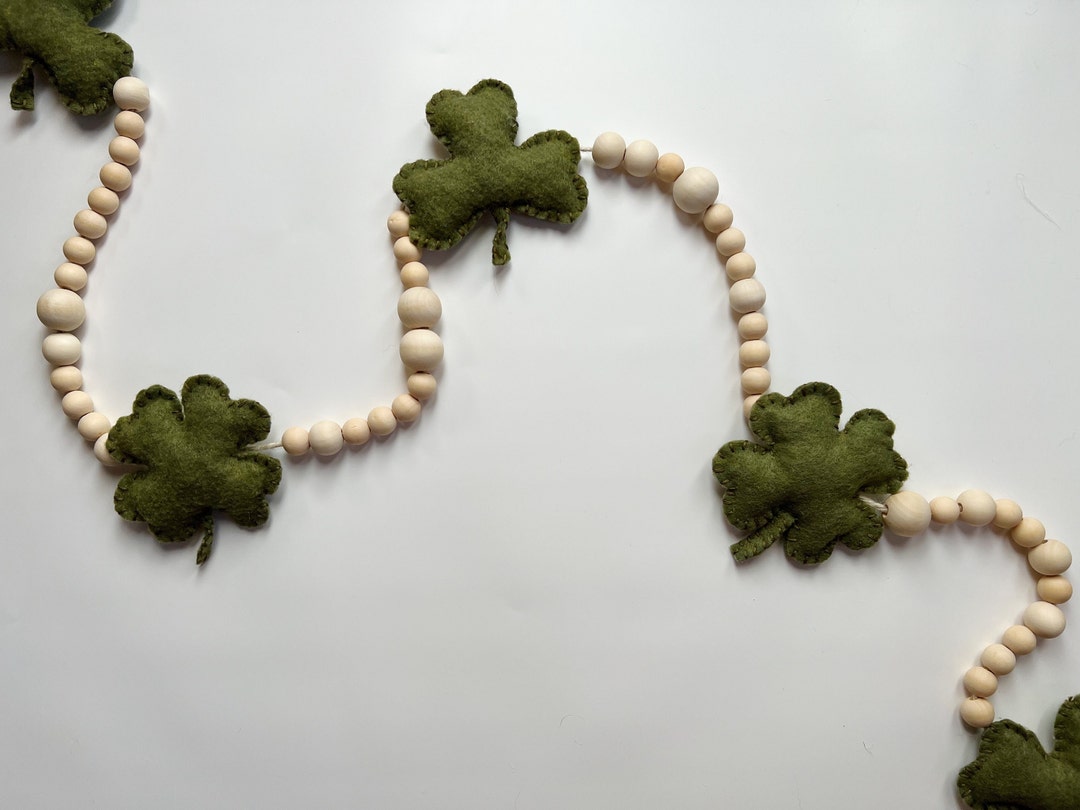 Lucky Shamrock Garland | St. Patrick's Day Garland | Four Leaf Clovers ...
