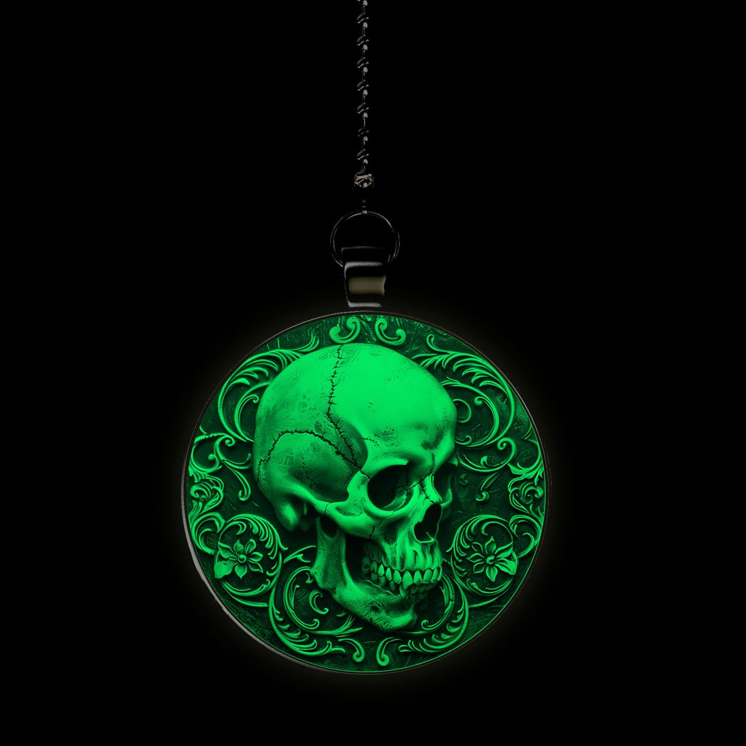 Skull Cameo Glow in the Dark Ceiling Fan / Light Pull Pendant With ...