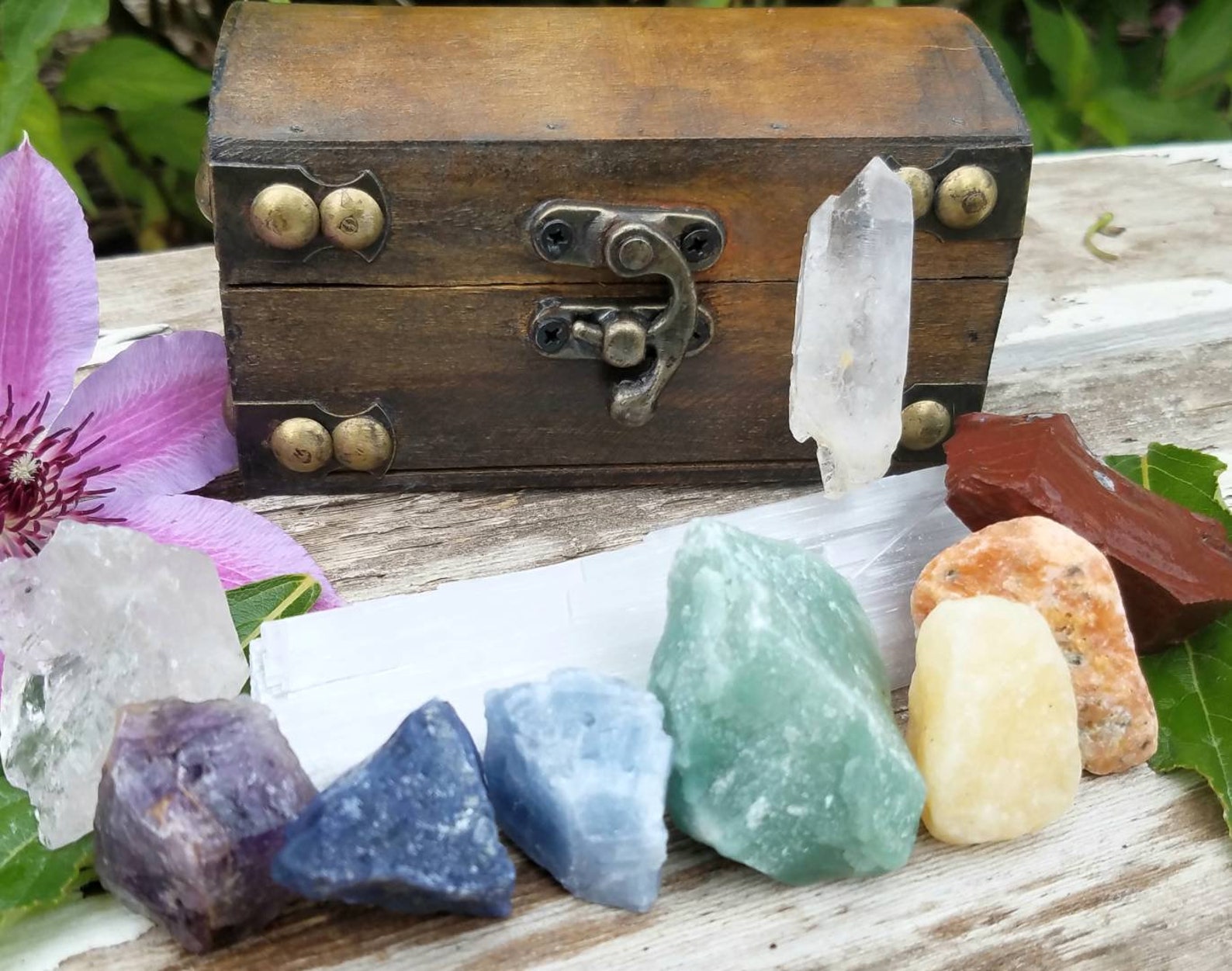 11pc Chakra Kit Crystal Set Raw Gemstone Treasure Chest Box - Etsy