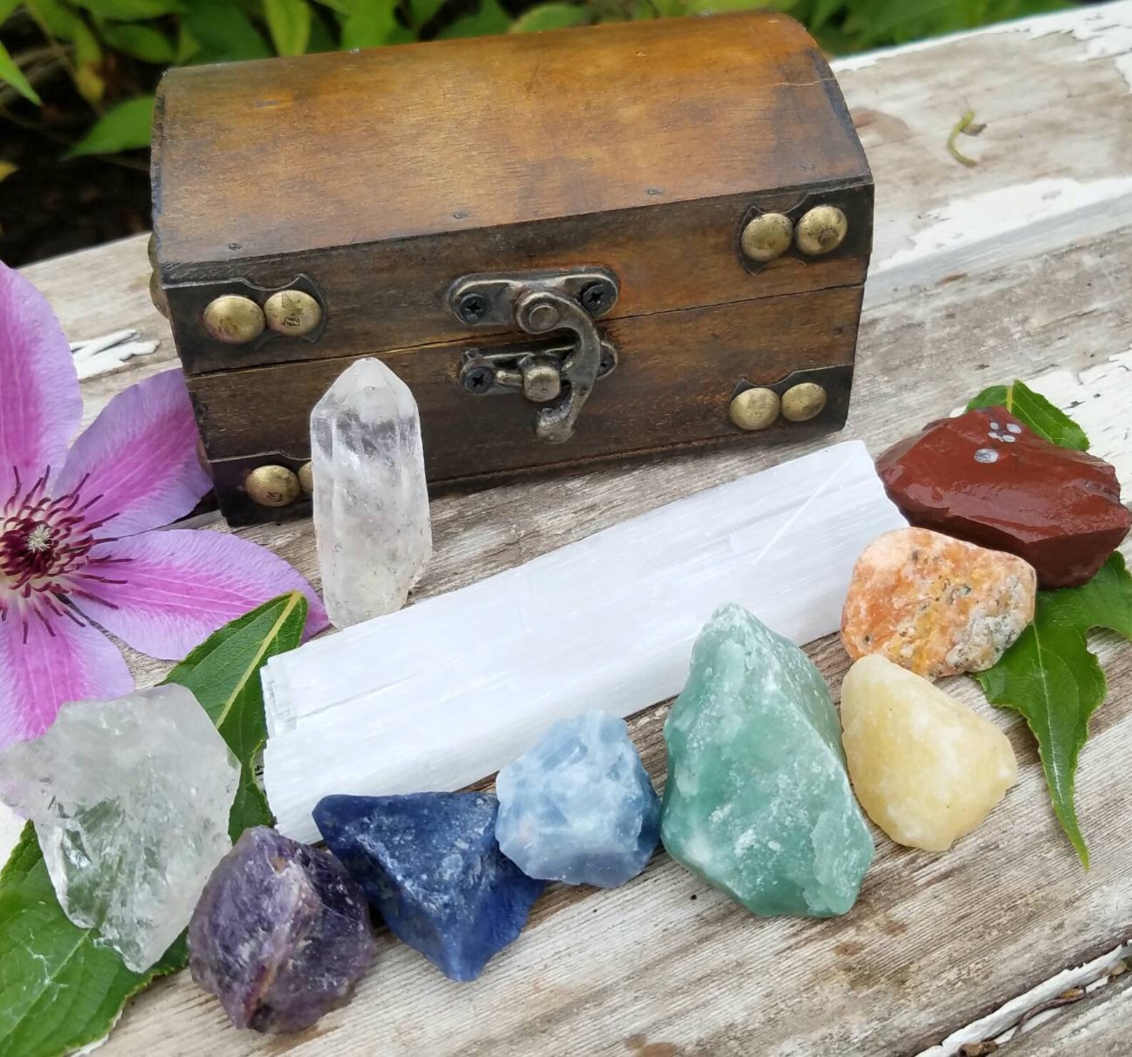 11pc Chakra Kit Crystal Set Raw Gemstone Treasure Chest Box - Etsy