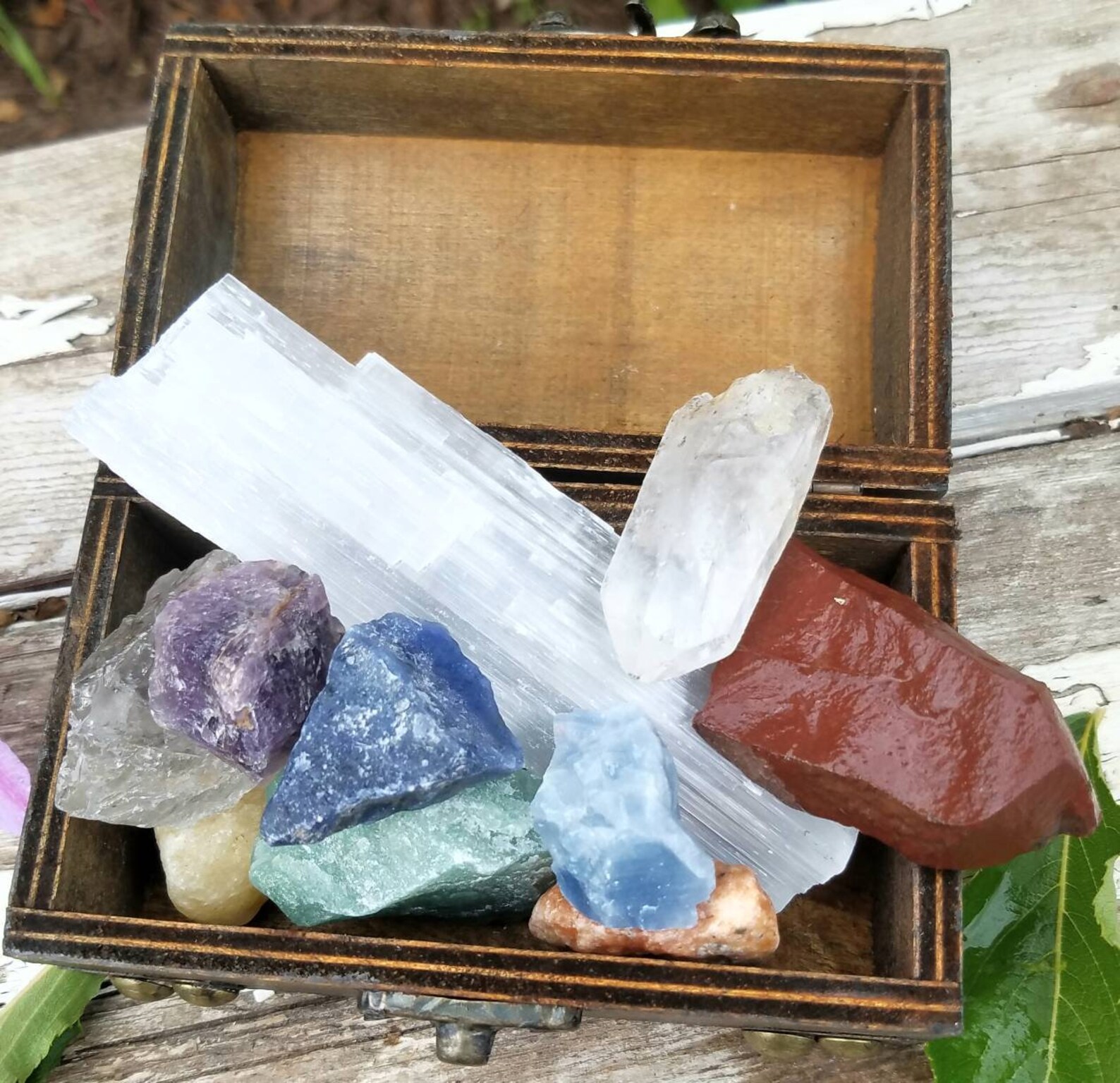 11pc Chakra Kit Crystal Set Raw Gemstone Treasure Chest Box - Etsy