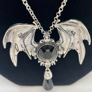 Large Gothic Bat Necklace Silver Pagan Wicca Witch Charm Pendant ...