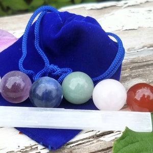 8pc Chakra Sphere Alignment Tumbled Crystal Set Velvet Bag Selenite ...