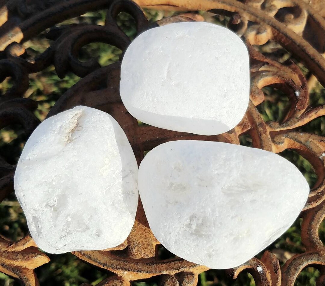 Clear Quartz Crystal Seer Stone Emma Eggs Natural Healing Tumbled Crown ...