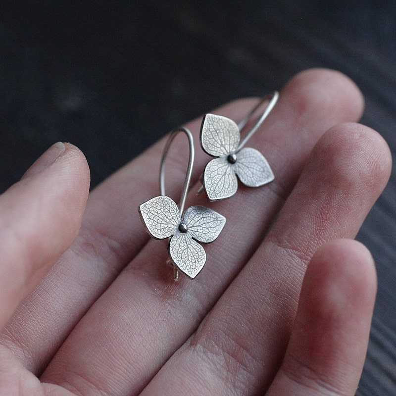 Silver Flower Earrings - Etsy