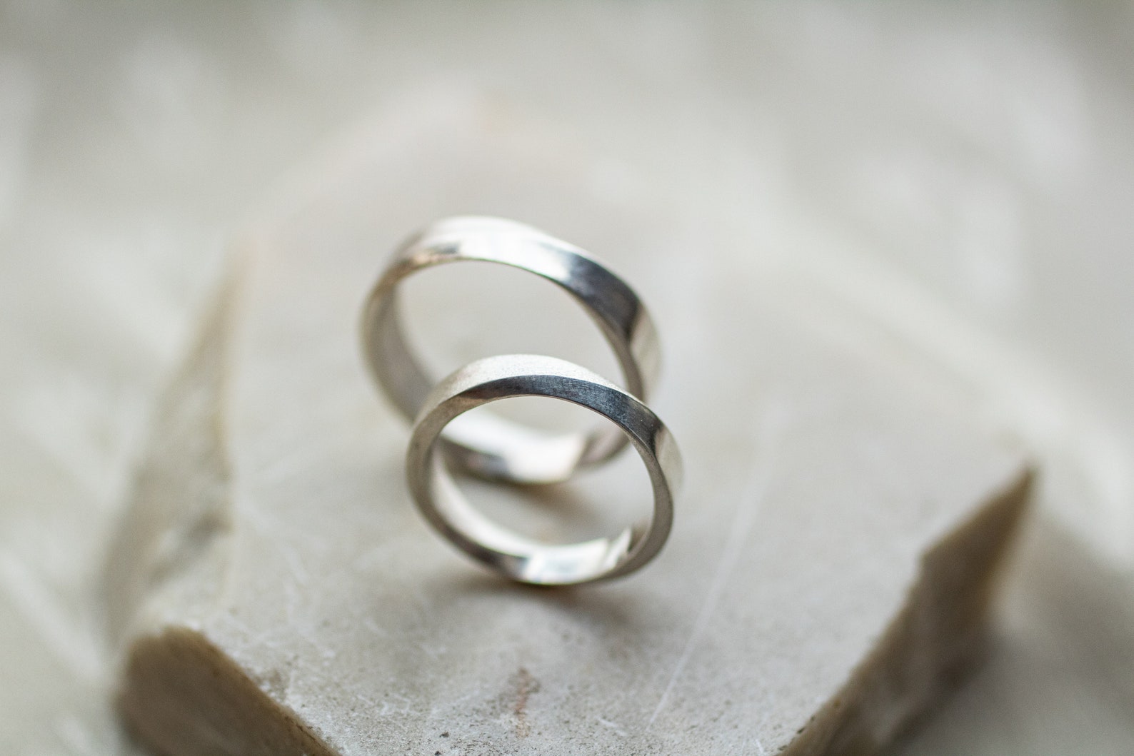 Wedding Band Set Mobius Rings Set Personalized Mobius White - Etsy