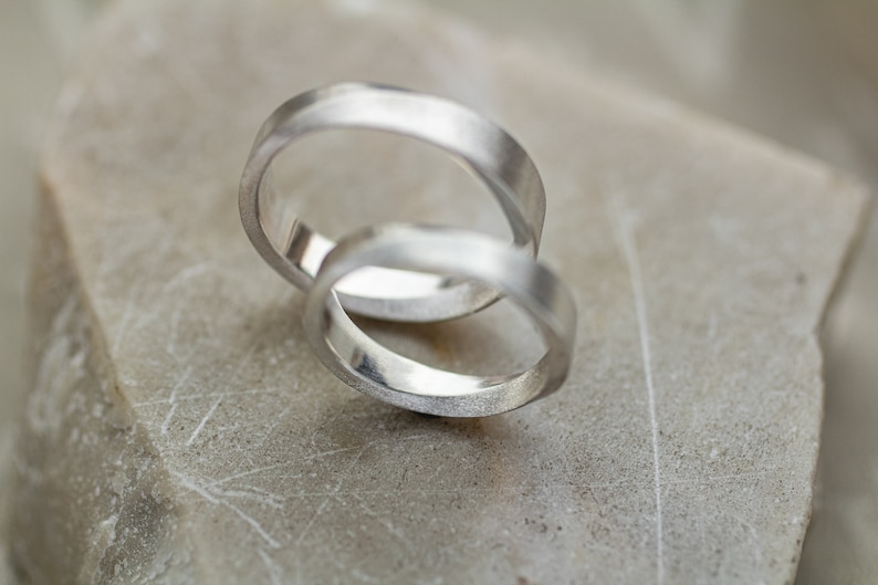 Wedding Band Set Mobius Rings Set Personalized Mobius White - Etsy