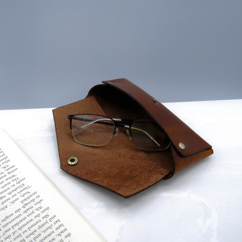 Handmade Personalised Medium Hard Leather Glasses Case | Etsy