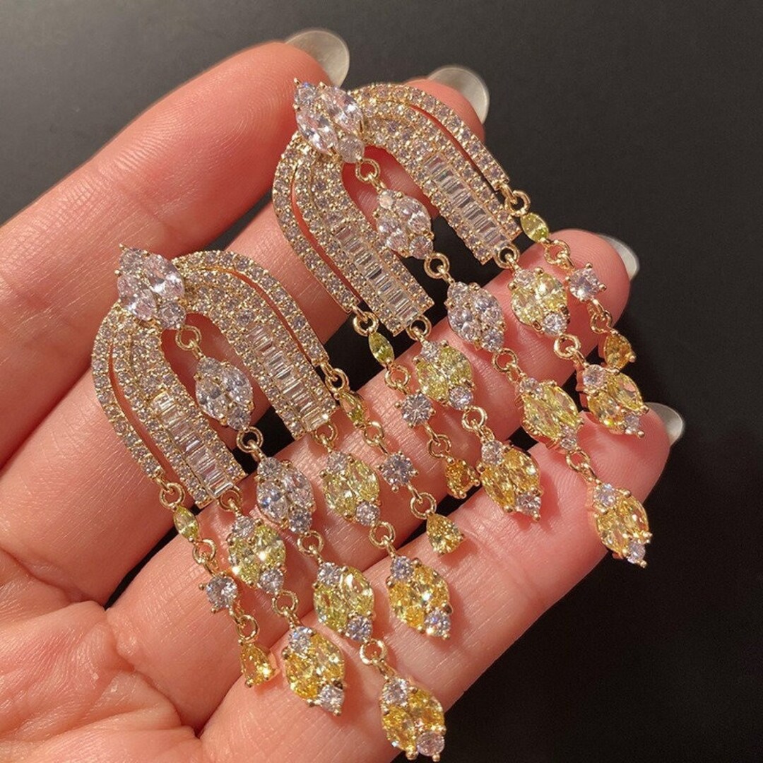 Diamond Imitation Multi-layer Micro-inlaid U-shaped Zircon Tassel ...