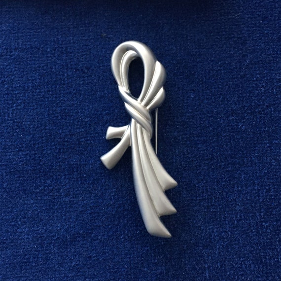 Pewter brooch Pewter pin Vintage brooch Vintage pewter | Etsy