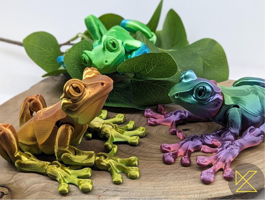 Charming Articulating 3D Printed Tree Frog: Lifelike Desk Companion and ...