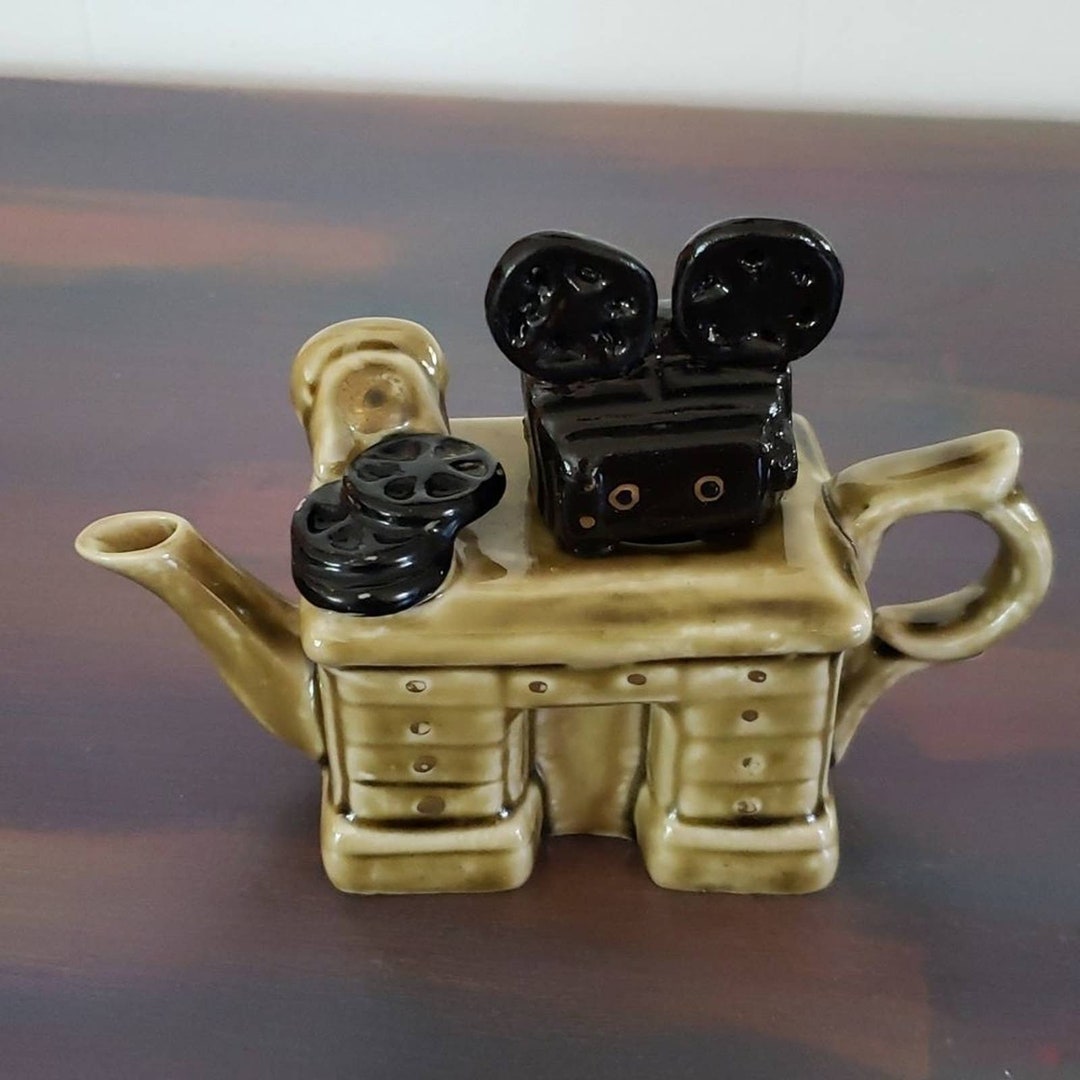 Cute vintage mini Teapot Tea Pot Desk With Telephone Film Projector ...