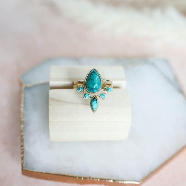 Turquoise Gold Ring - Etsy