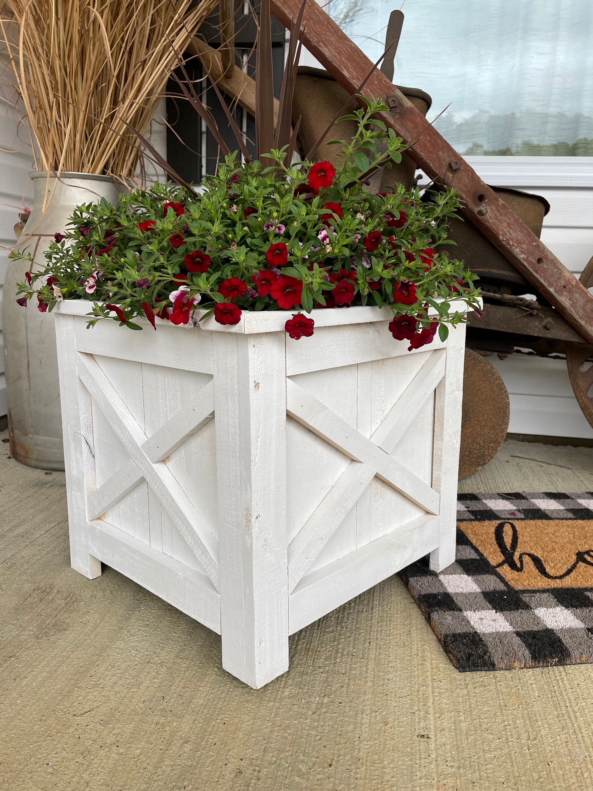 Farmhouse Three Picket Box Planter Plan — Matthew Peech Woodworking