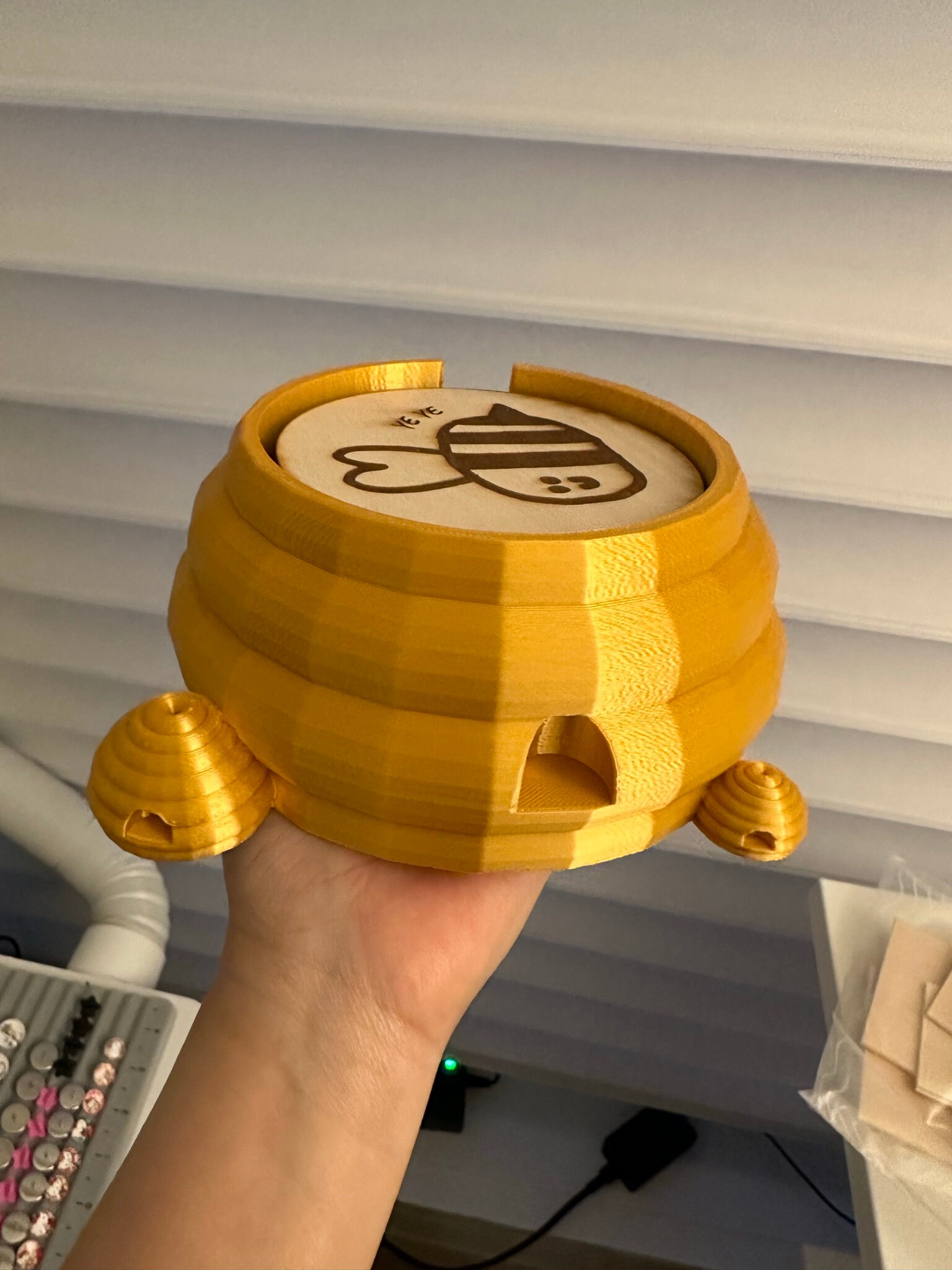 Bee Hive Coaster Holder 3D STL File for 3D Printer - Etsy