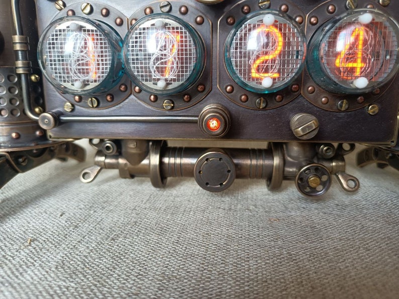 Nixie Table Clock. Nixie Tube In-4. Steampunk Desk Clock. - Etsy