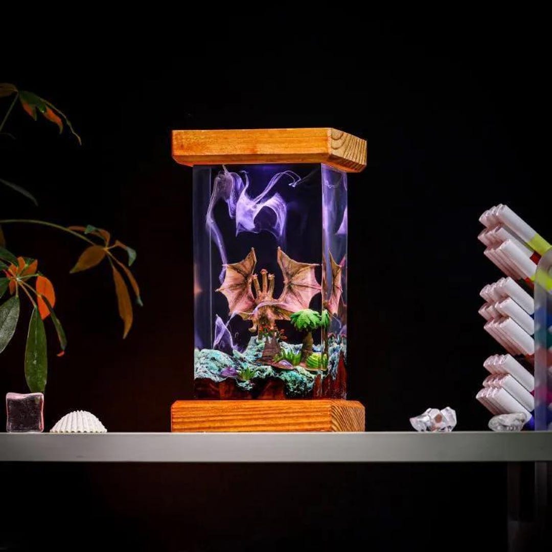 King Ghidorah Resin Lamp, Three Headed Dragon (LED Light, Wood Base) - Etsy