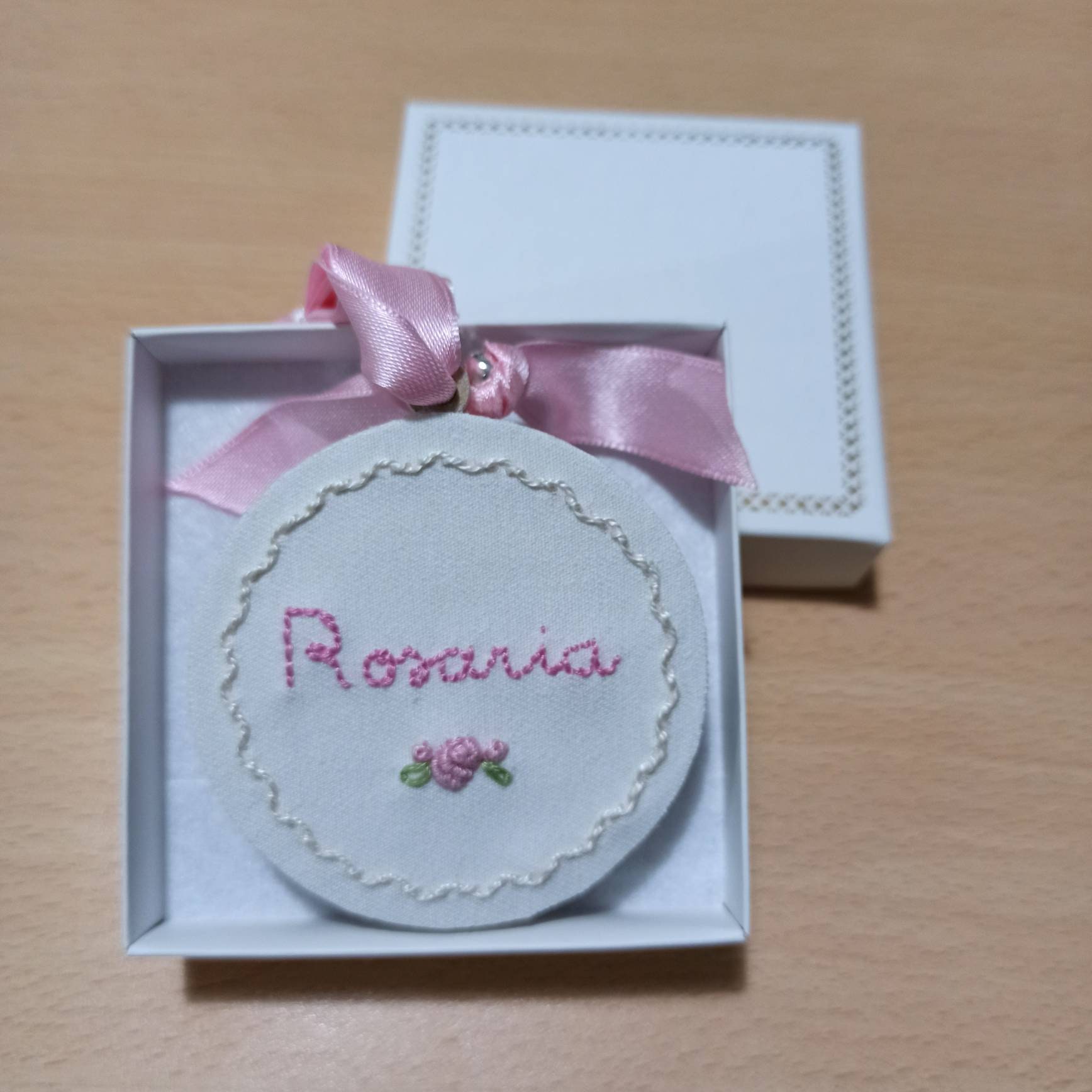 Crib Medal of the Sacred Heart of Jesus, Beige and Pink Beautiful ...