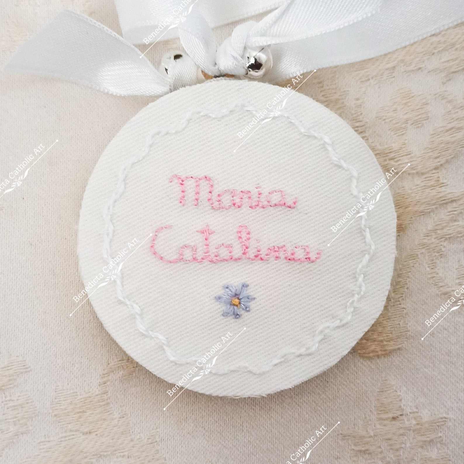 Crib Medal of the Sacred Heart of Jesus, Beige and Pink Beautiful ...