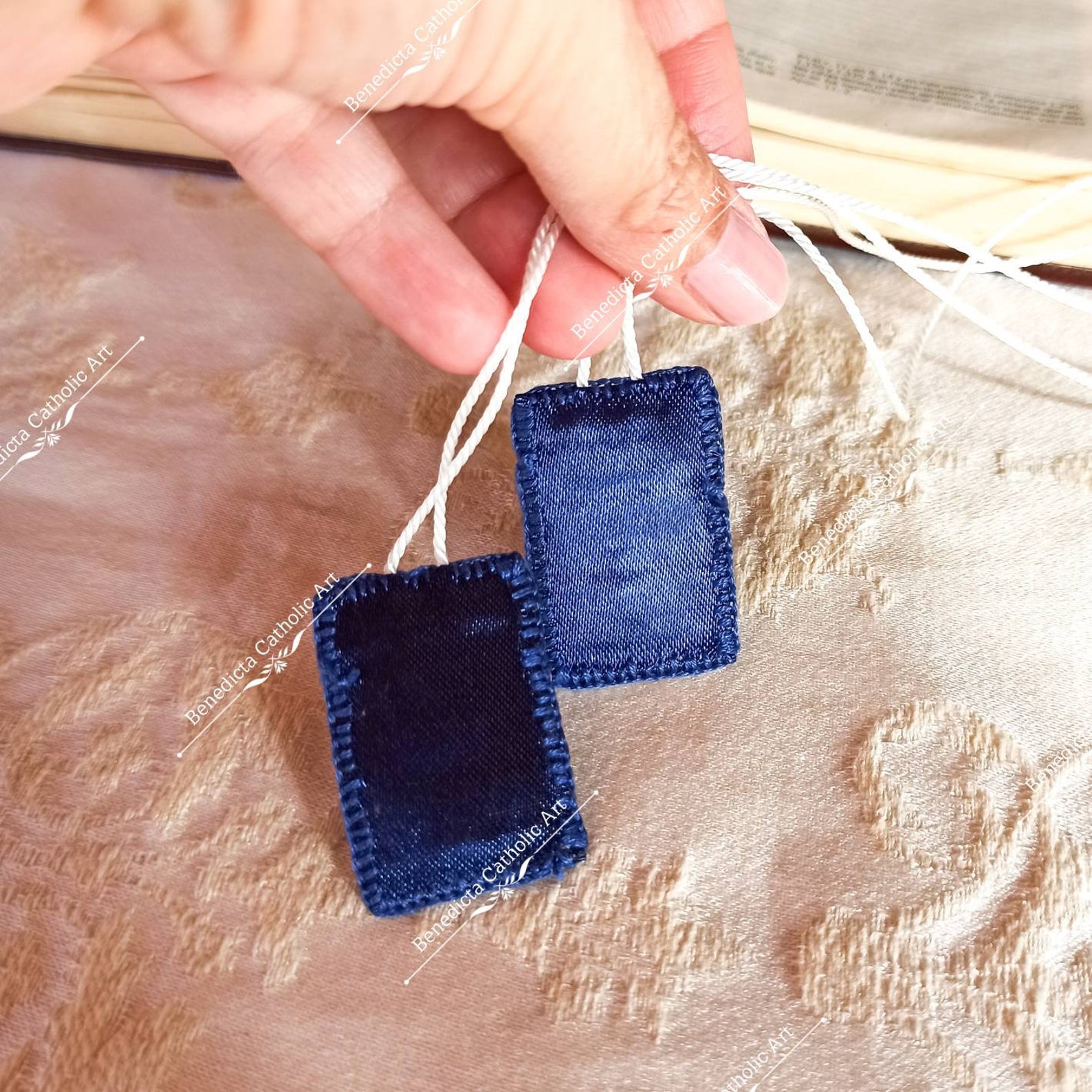 Scapular of Blessed Sacrament Navi Satin Scapular Handmade. - Etsy