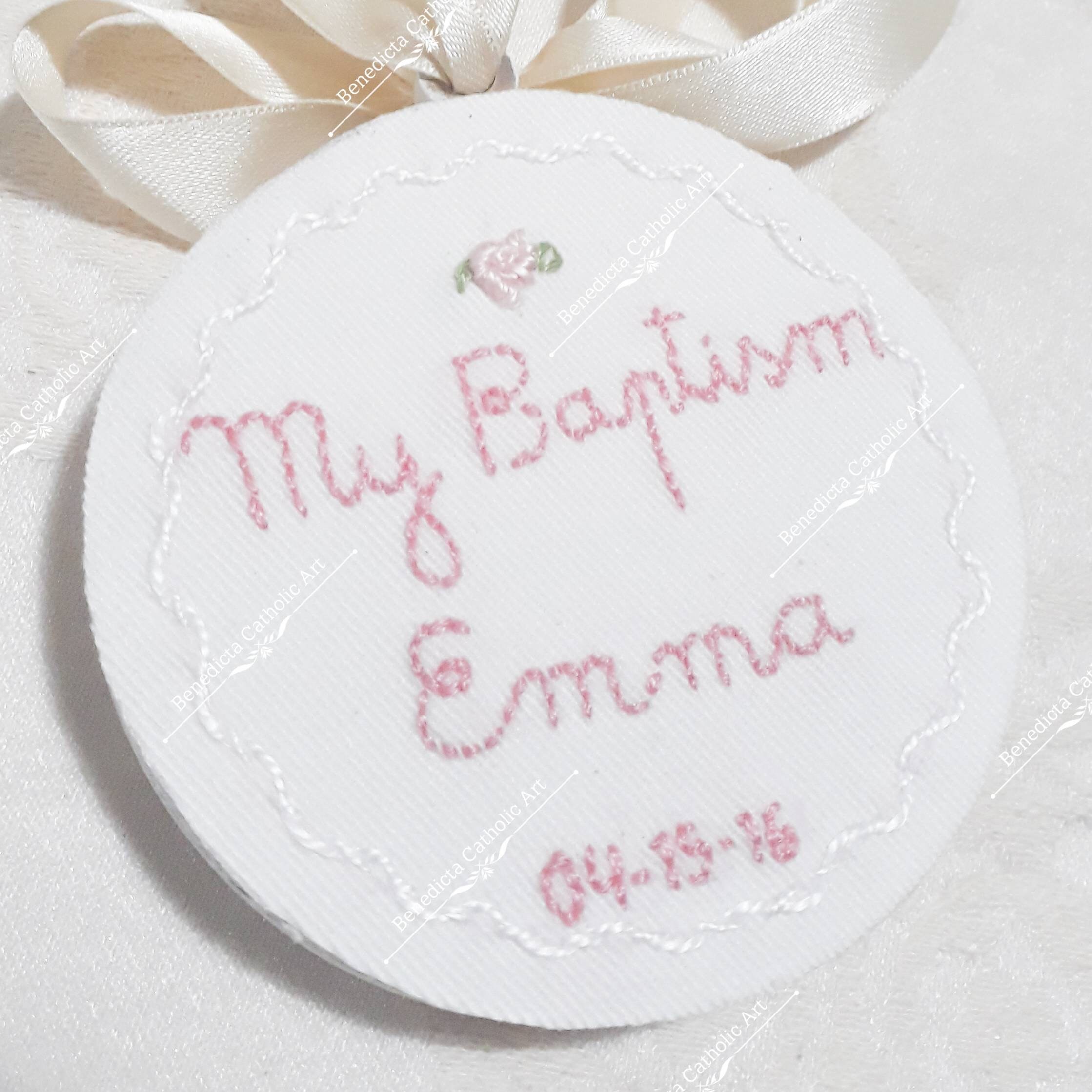 Crib Medal of the Sacred Heart of Jesus, Beige and Pink Beautiful ...