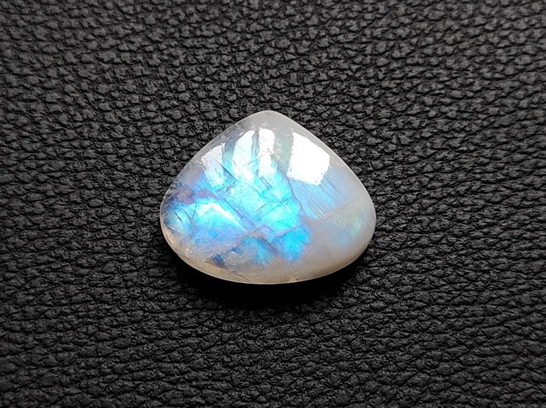 Rare Multi Flashy Rainbow Moonstone 23X19X6.5 Mm Teardrop Shape ...