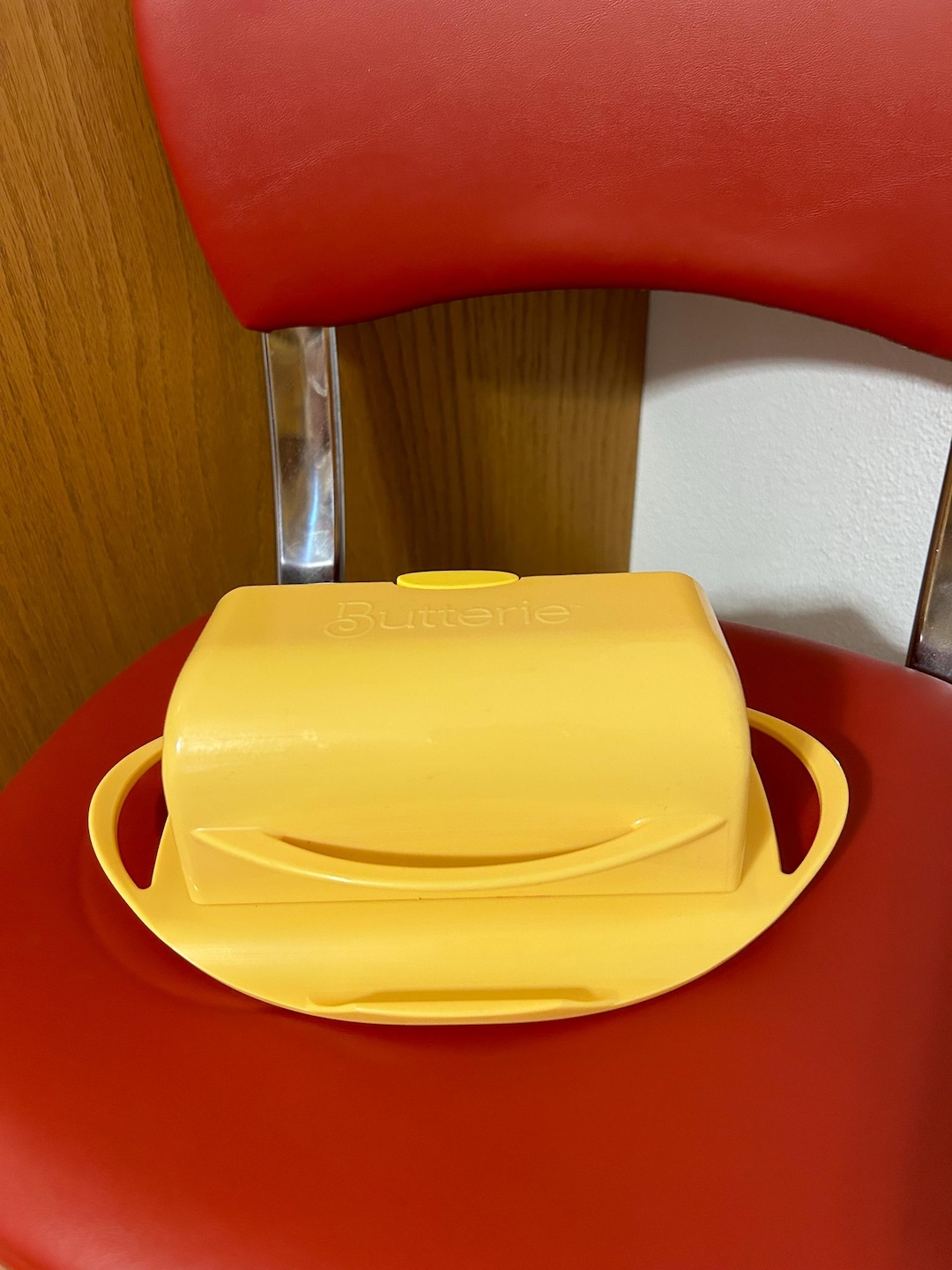 KITCHEN CONCEPTS Butterie Flip Top Yellow Butter Dish, Butter Dish ...