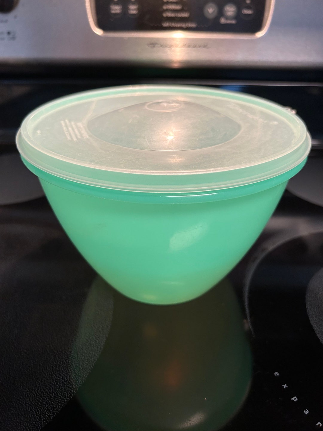 Vintage Tupperware Lettuce Crisper Keeper 679 Jadeite Green, Tupperware ...