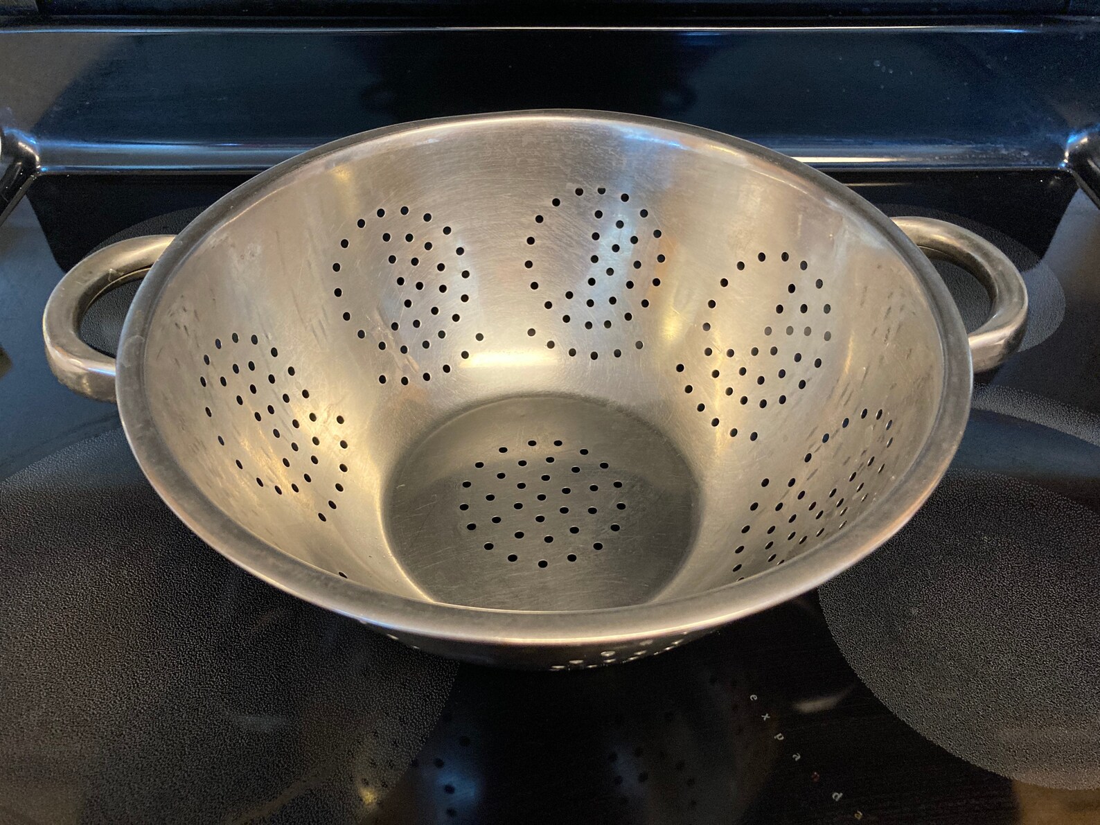 Vintage 11 Inch Colander Pedestal Colander With Handles - Etsy